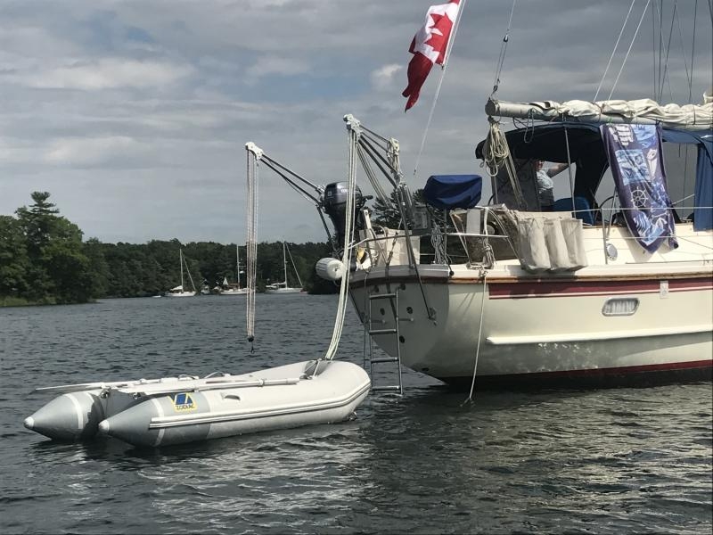 1900 Fixed Adjustable Davit