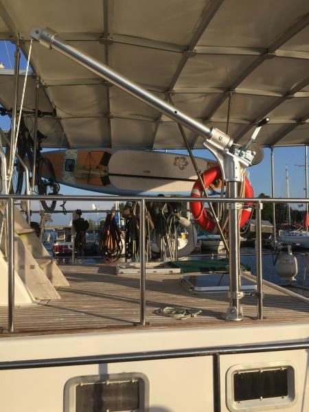 3000 Junior Rotating Crane